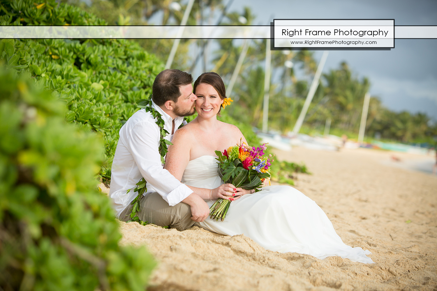 Sunrise Wedding at Lanikai Beach Oahu Hawaii by RIGHT FRAME PHOTOGRAPHY Sunrise Wedding at Lanikai Beach Oahu Hawaii by RIGHT FRAME PHOTOGRAPHY