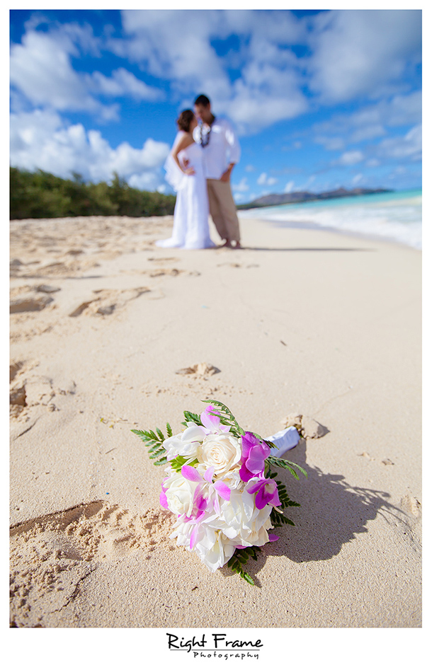 Wedding Photographers in Oahu HI | Leysan by RIGHT FRAME PHOTOGRAPHY
