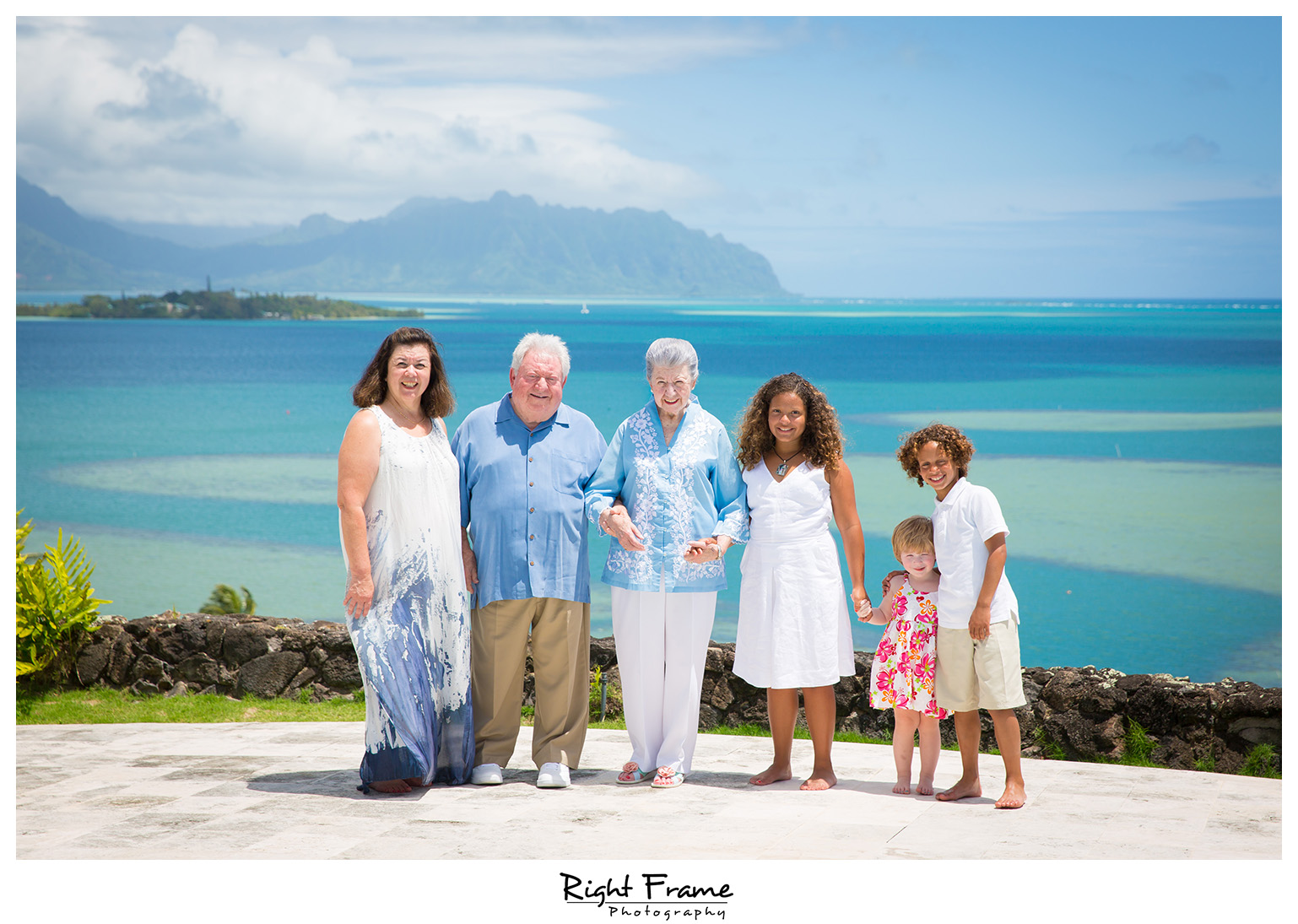 Kailua Ocean View Estate | Family Photography by RIGHT FRAME PHOTOGRAPHY