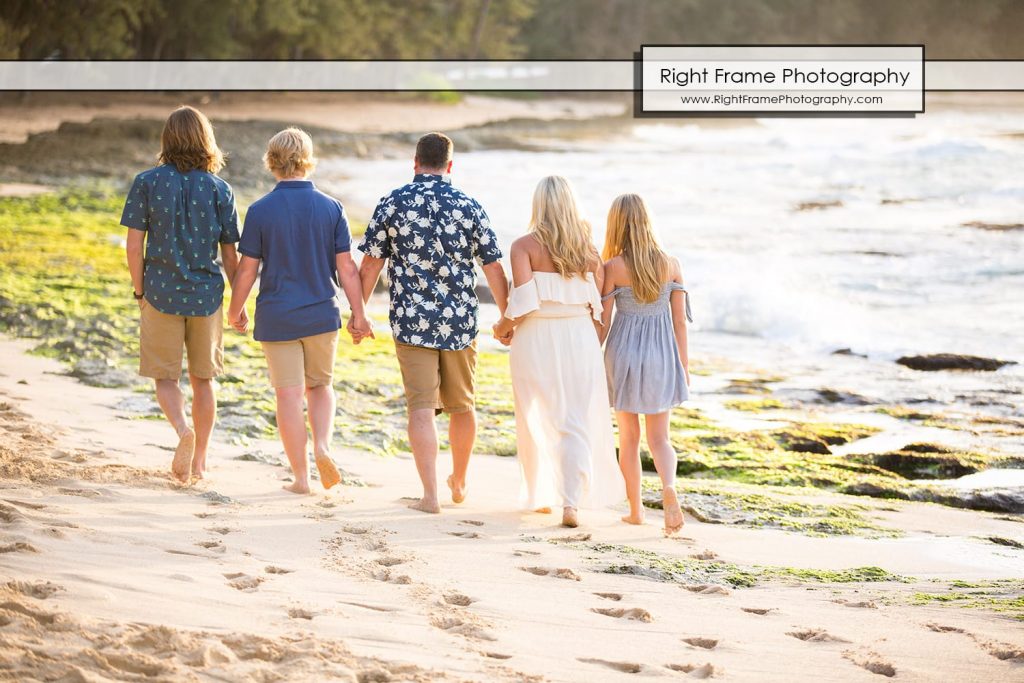 Oahu Large Group Family Photography by RIGHT FRAME PHOTOGRAPHY